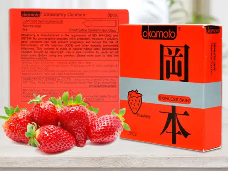 Bao cao su Okamoto Skinless Skin Strawberry hương dâu | DrLoves
